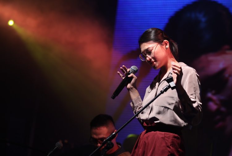 自曝「宅女」未曾出去尞 歌手邱淑蟬為拍客家MV「人生第一次在外過夜」 - 客新聞 HakkaNews