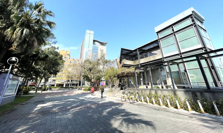 塔利班禁止細妹人讀大學 米國警告會造成嚴重後果 - 客新聞 HakkaNews