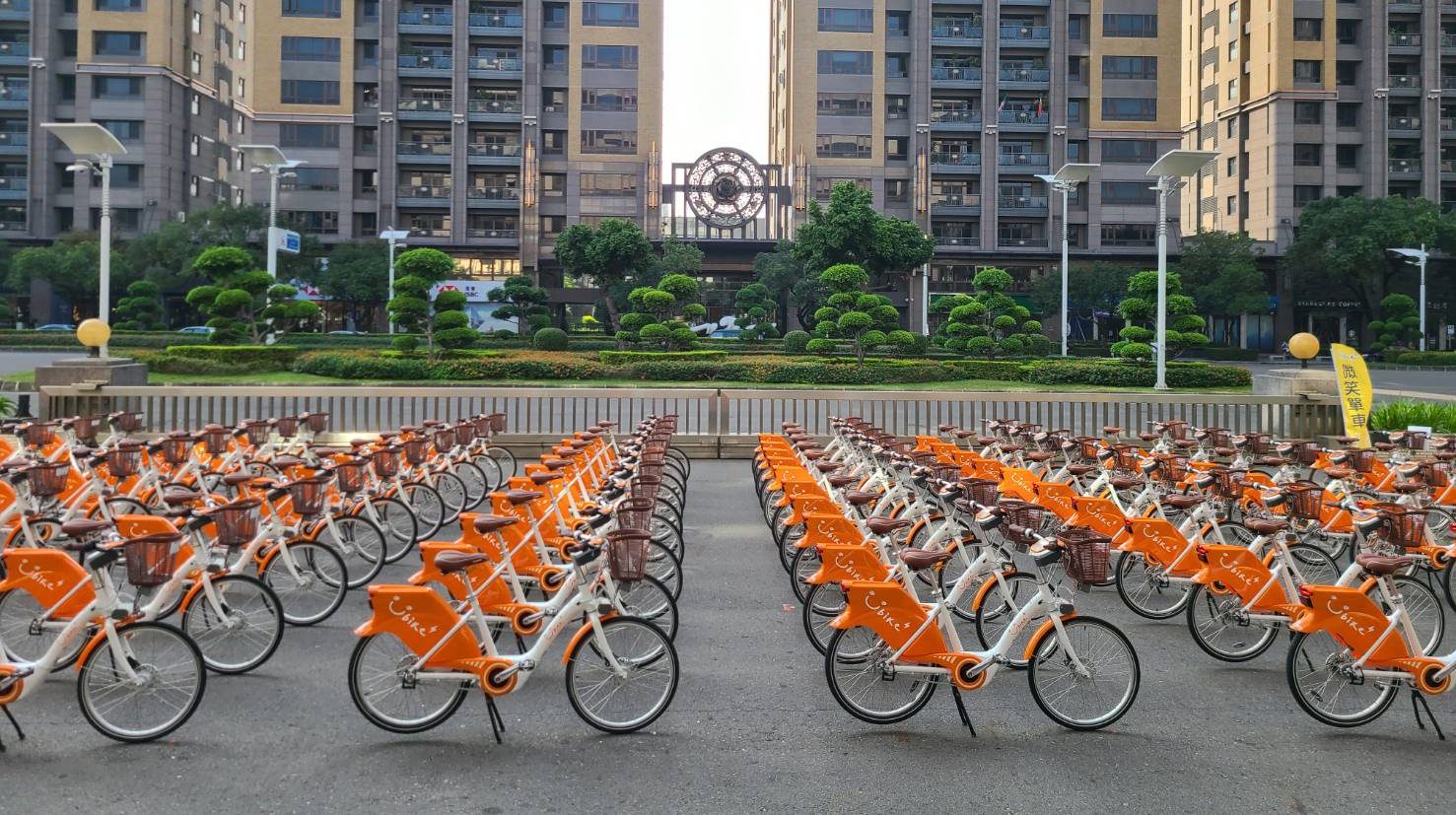 歡慶高雄YouBike 2.0E電輔車上路 搶先體驗騎乘抽 iPhone - 客新聞 HakkaNews