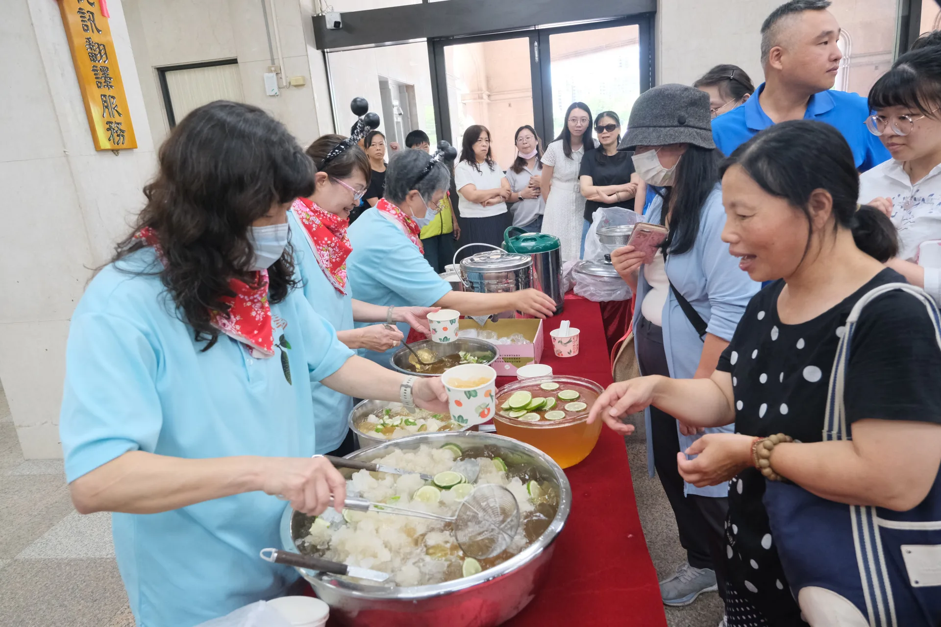 新埔九芎湖舉辦千人洗愛玉 夏日清涼小旅行 - 客新聞 HakkaNews