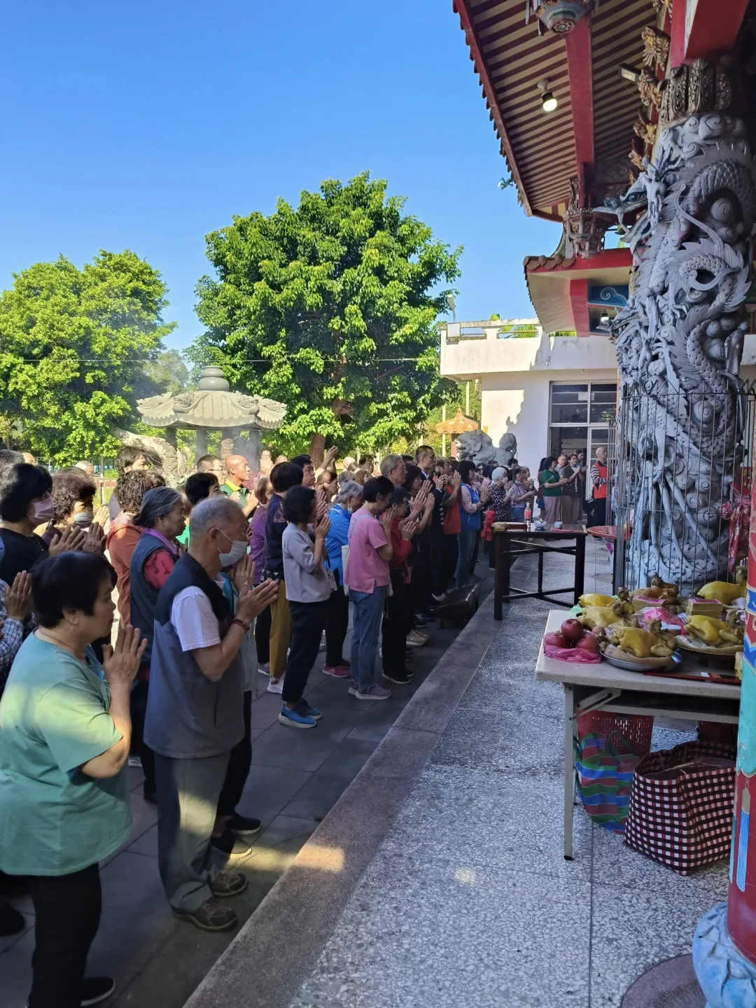 田野側記｜峨眉丹桂宮收冬謝平安 首辦「活雞秤重」閹雞比賽 - 客新聞 HakkaNews