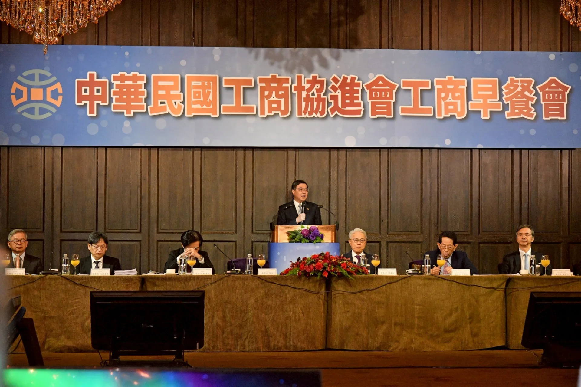 台美關稅正進行文書交換 楊珍妮：投資4000億美元是揣測 - 客新聞 HakkaNews